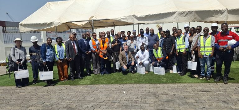 AGL mobilise la communauté portuaire : Conakry Terminal face au défi ...